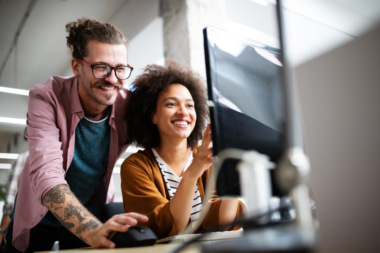 6 Ways to Use An Insight Panel for Agent Assist